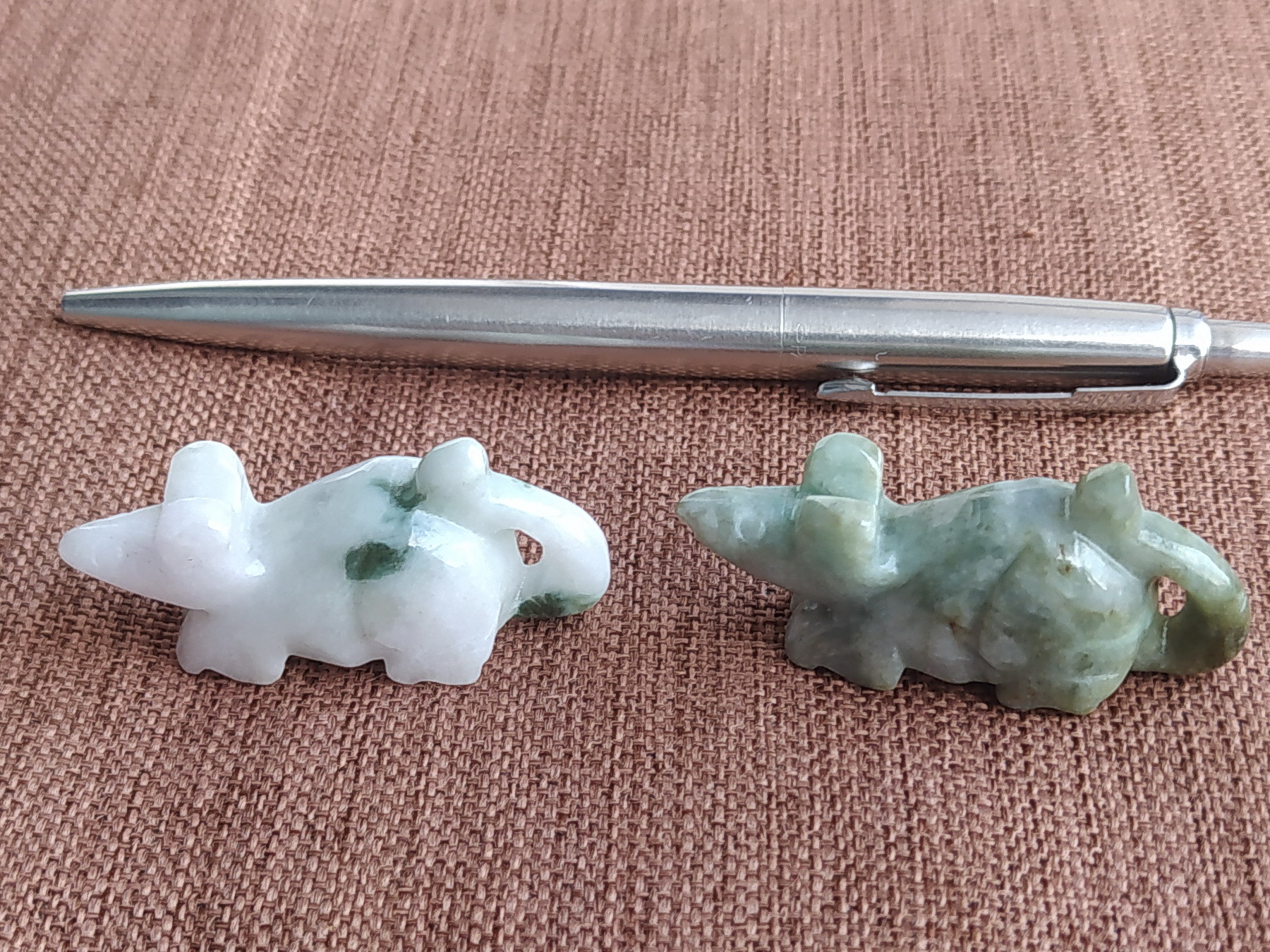 Jade mouse normal size, ကျောက်စိမ်း ကြွက် ပုံမှန်ဆိုက် | Shop.com.mm